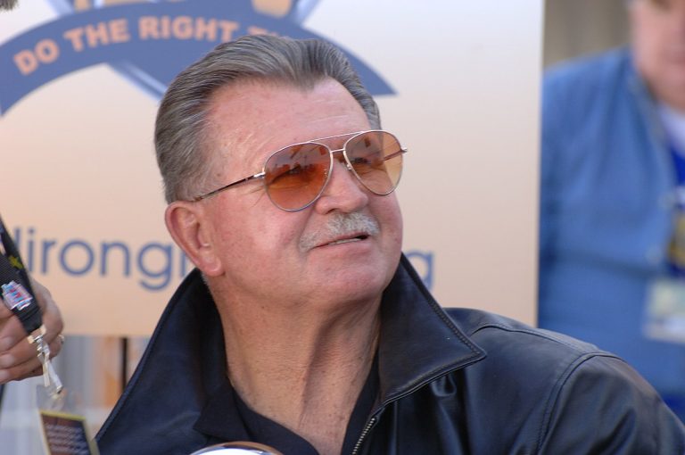 Mike Ditka: Da Coach Loves Cigars - Cigar Life Guy